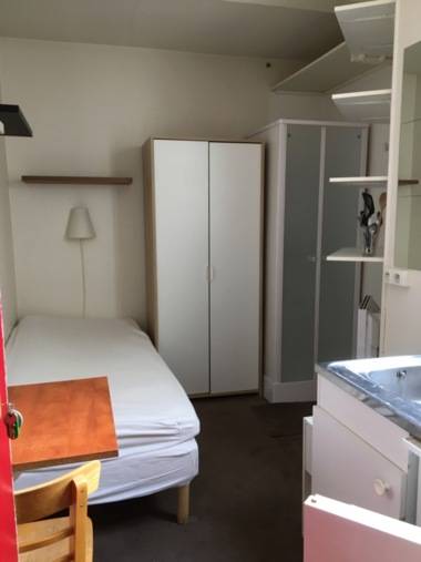 Studio de 9m² Paris 99370 | Studapart